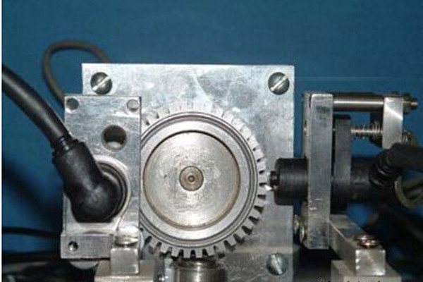 How Does a Crankshaft Position Sensor Work? | Easybom